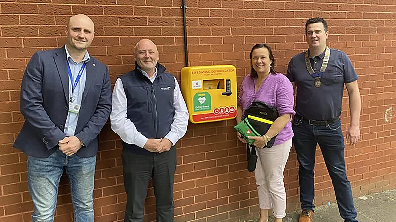 Springhead defib springs into action - Oldham Liberal Democrats